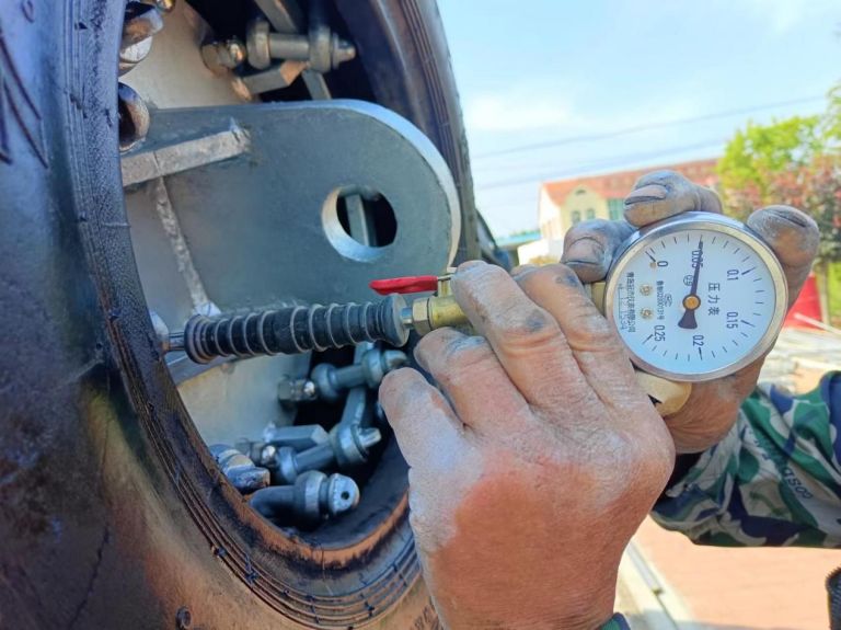 Properly Inflate Pneumatic Fenders for Optimal Protection